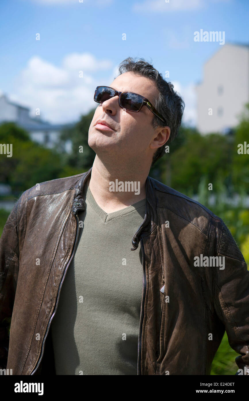 One man guarding hi-res stock photography and images - Alamy