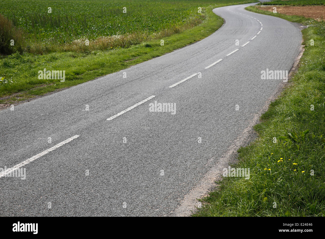 Road markings country road hi-res stock photography and images - Alamy