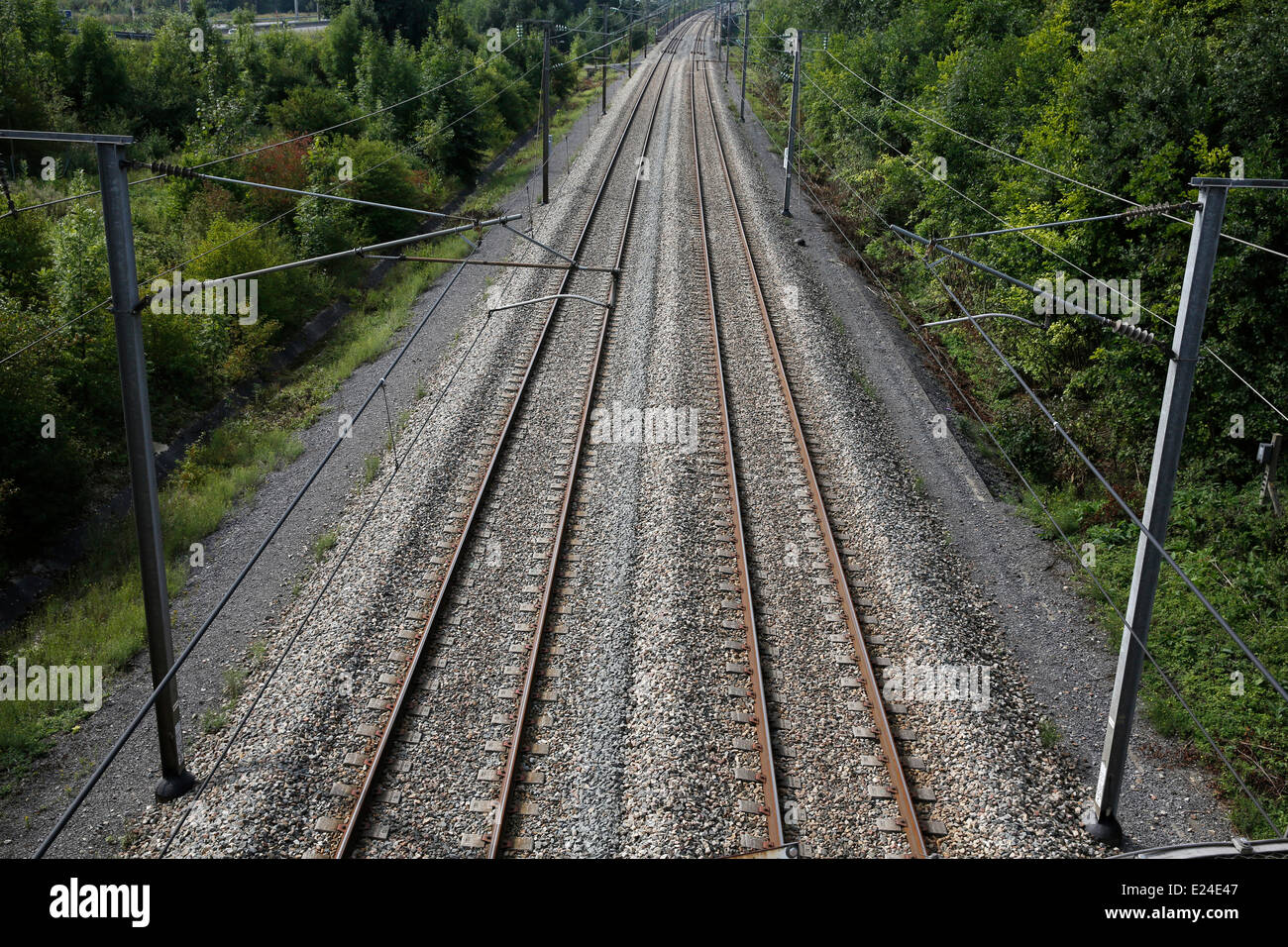 Empty rail roads hi-res stock photography and images - Alamy