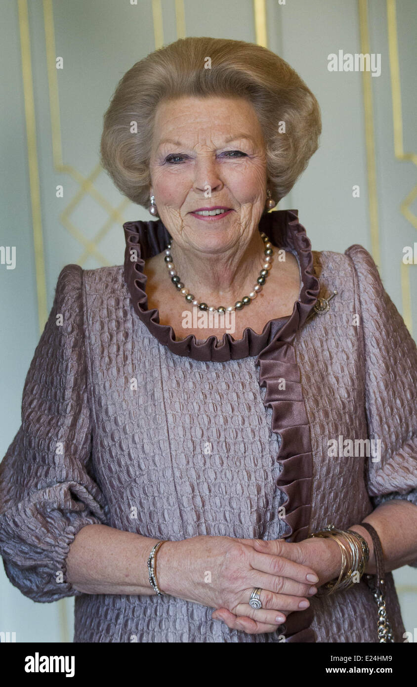 Queen Beatrix of the Netherlands welcomes UN Secretary General Ban Ki ...