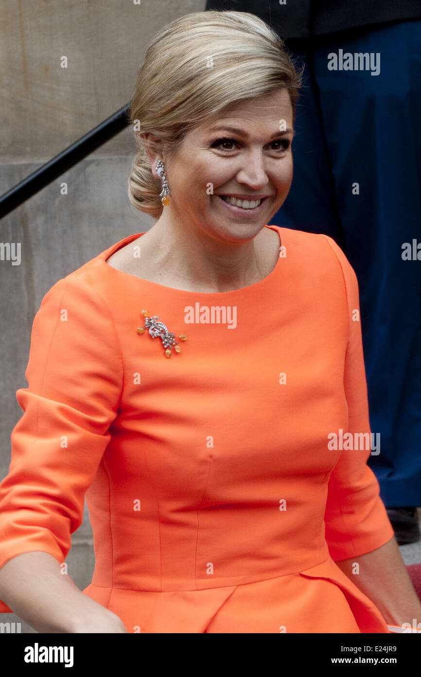 King Willem-Alexander, Queen Maxima and Princess Beatrix of The Netherlands awarding the Apples ...