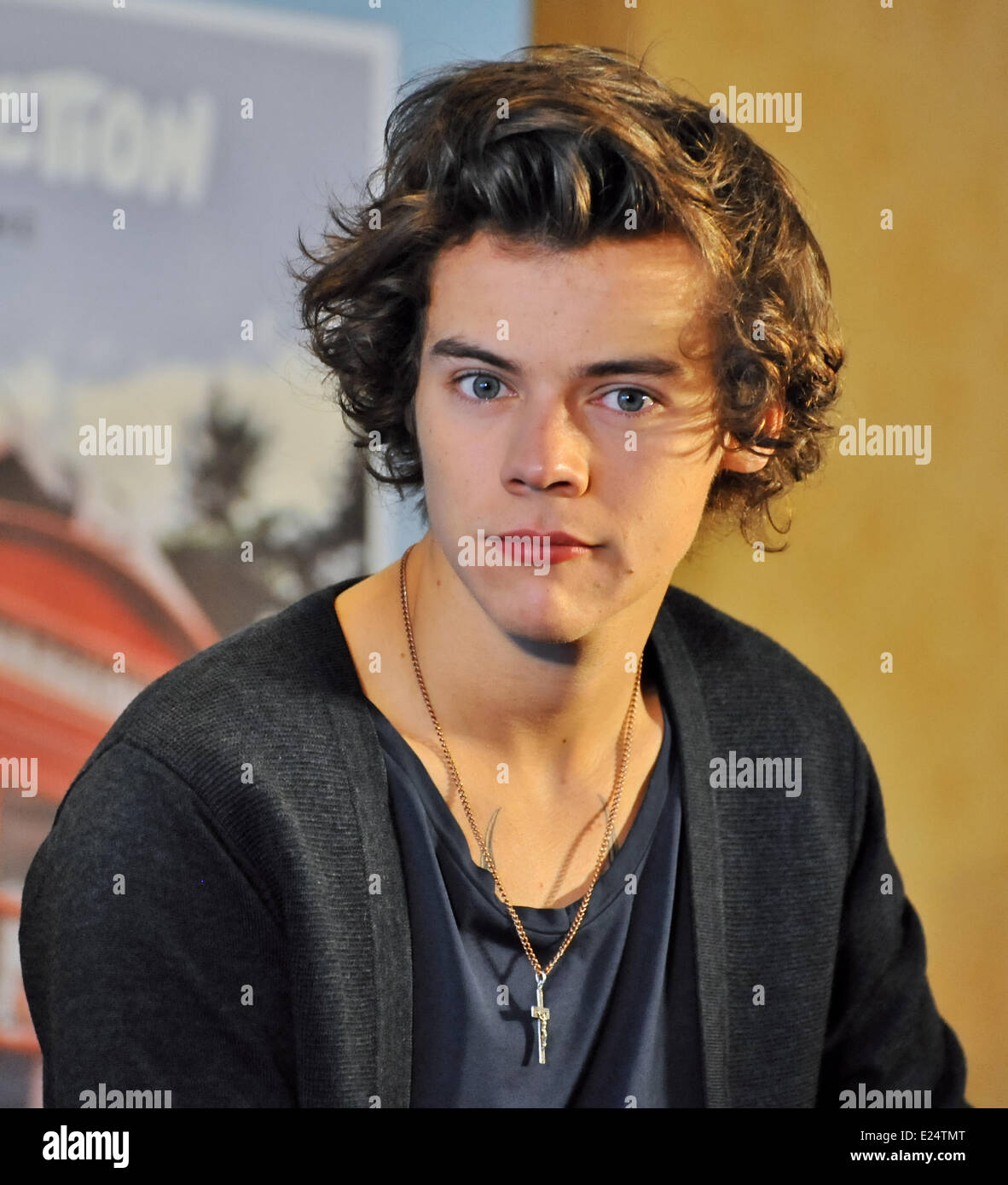 'One Direction' attend a press conference at the Hotel Ritz Carlton in ...