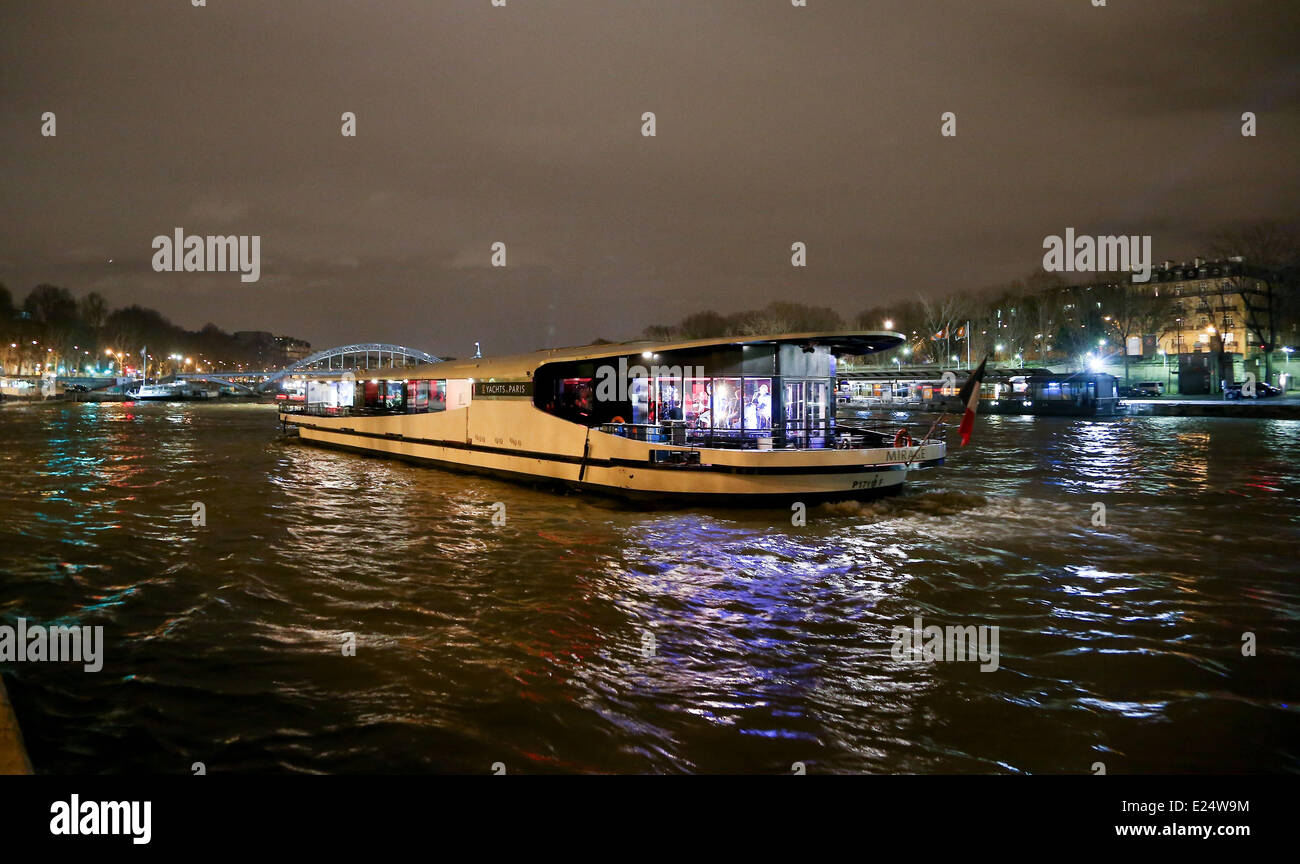 Taylor Swift performs on a boat in Paris Featuring: Atmosphere Where ...
