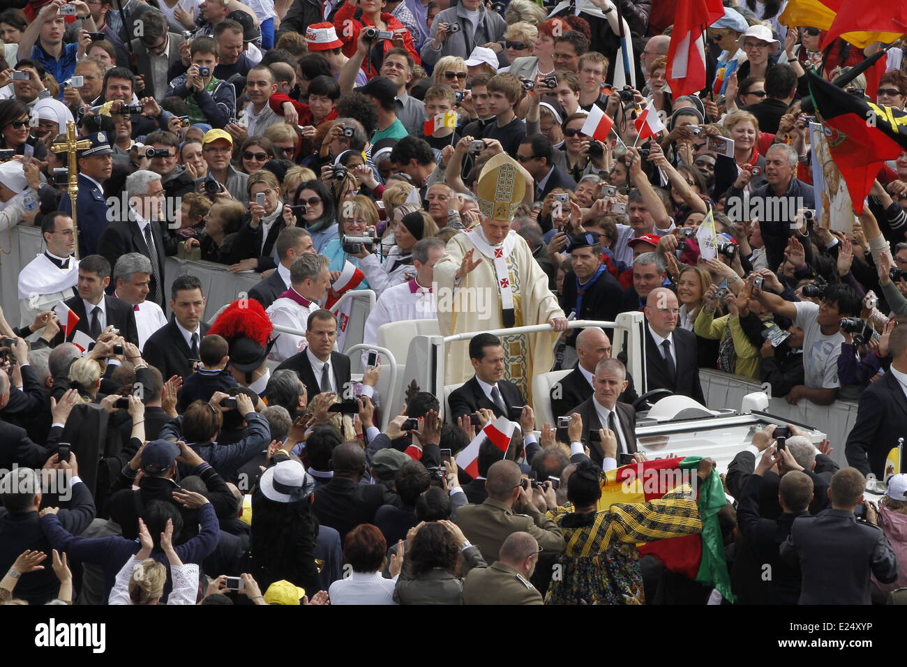 Benedict ii hi-res stock photography and images - Alamy