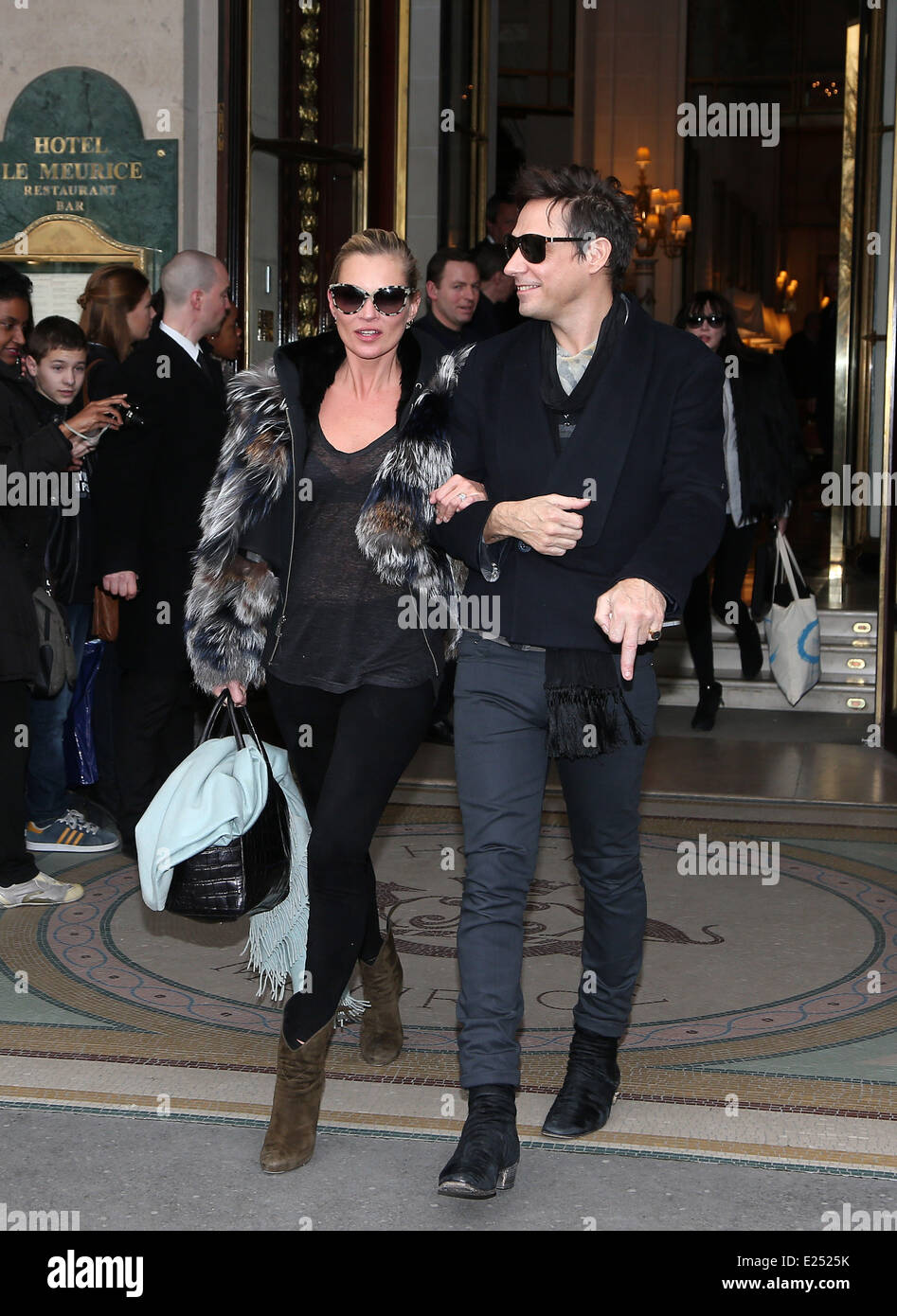 Kate Moss and Jamie Hince leave their hotel Featuring: Kate Moss,Jamie ...