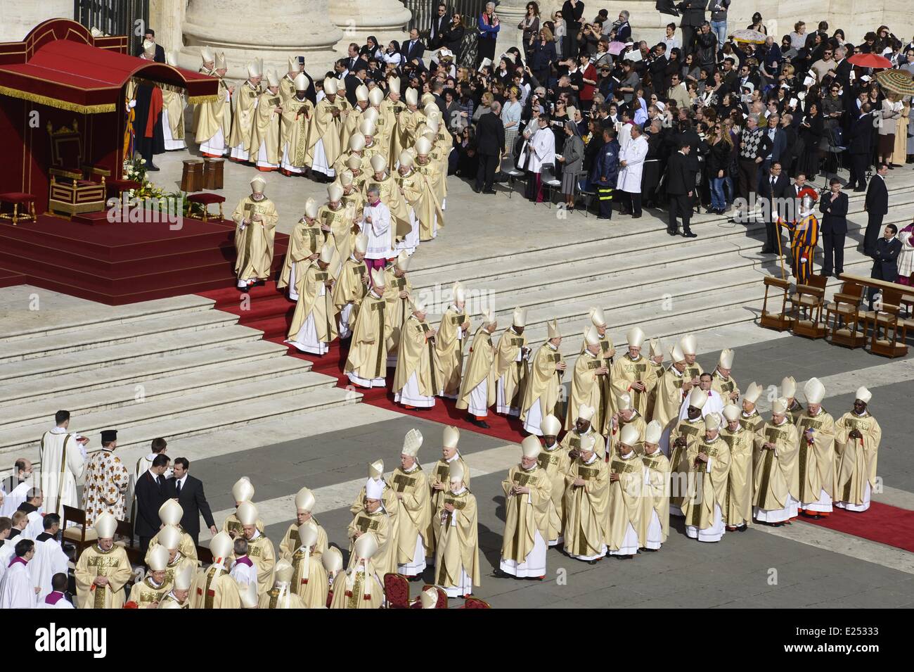 The inauguration of Pope Francis in St Peter's Square Featuring ...