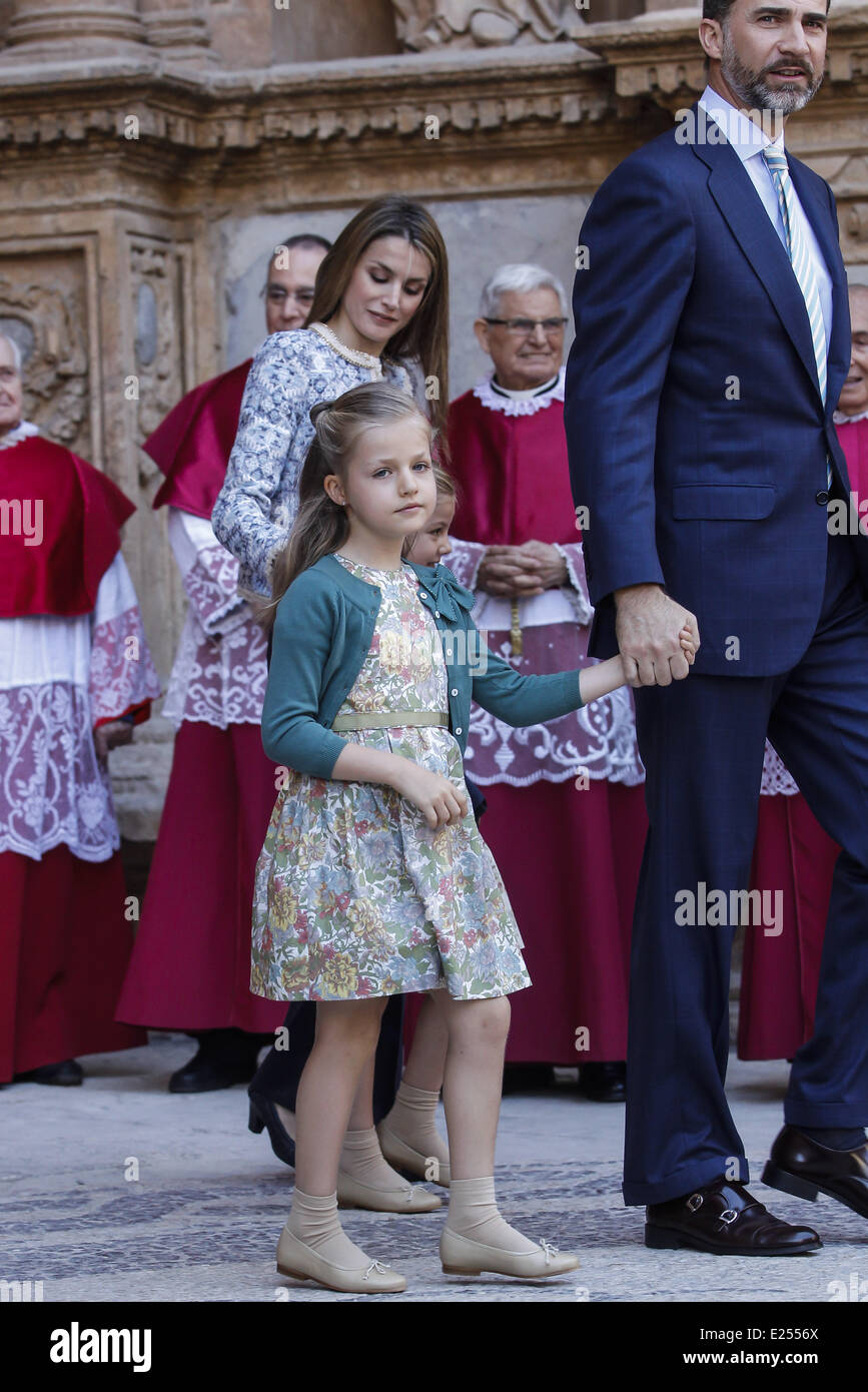 Spanish Royals attend the Easter mass at Palma Cathedral Featuring ...