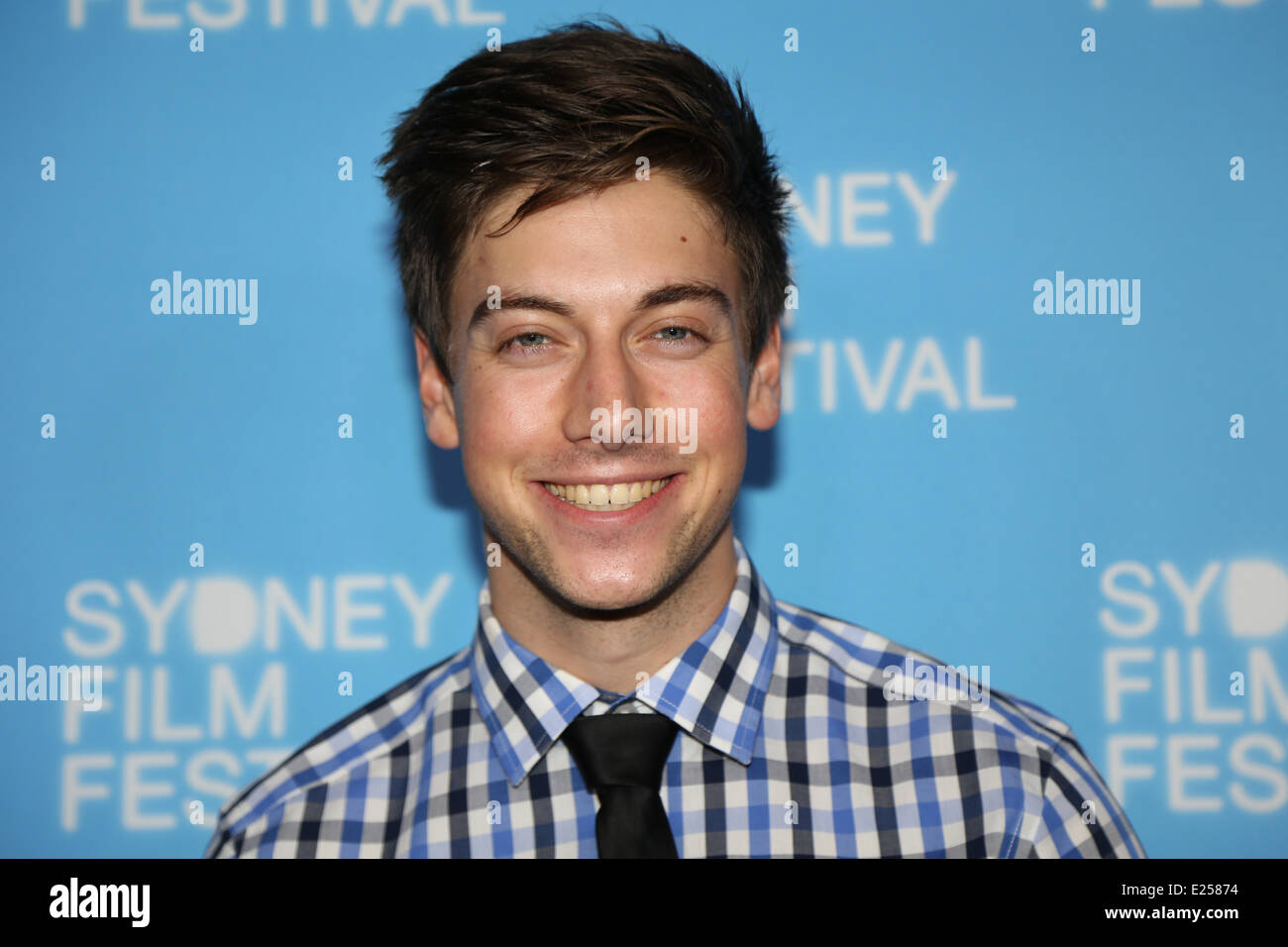 Australian actor lincoln younes arrives hi-res stock photography and ...