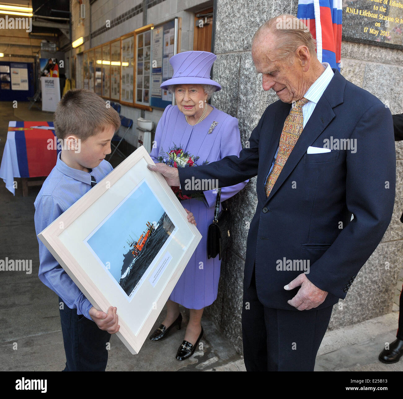 Britain's Queen Elizabeth visits St Michael's Mount in Cornwall ...