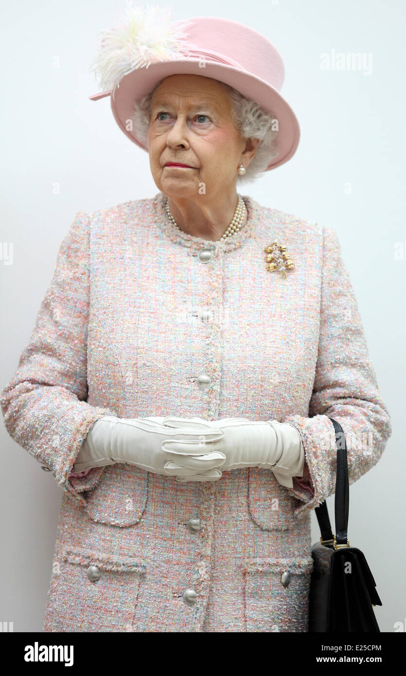 CAMBRIDGE - UK -23 MAY 2013: ROTA: Queen Elizabeth II during a visit to ...