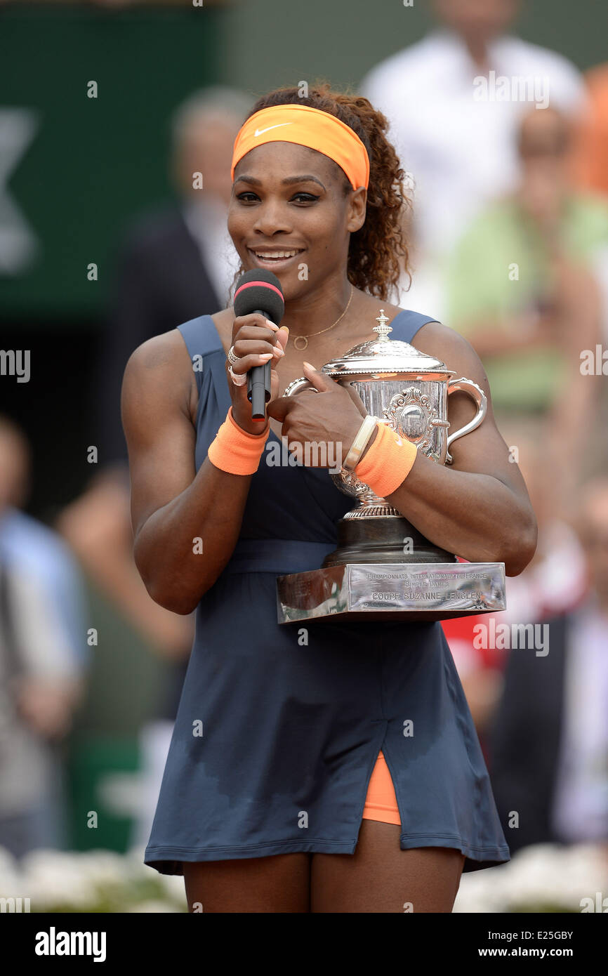 French open women's trophy hi-res stock photography and images - Alamy