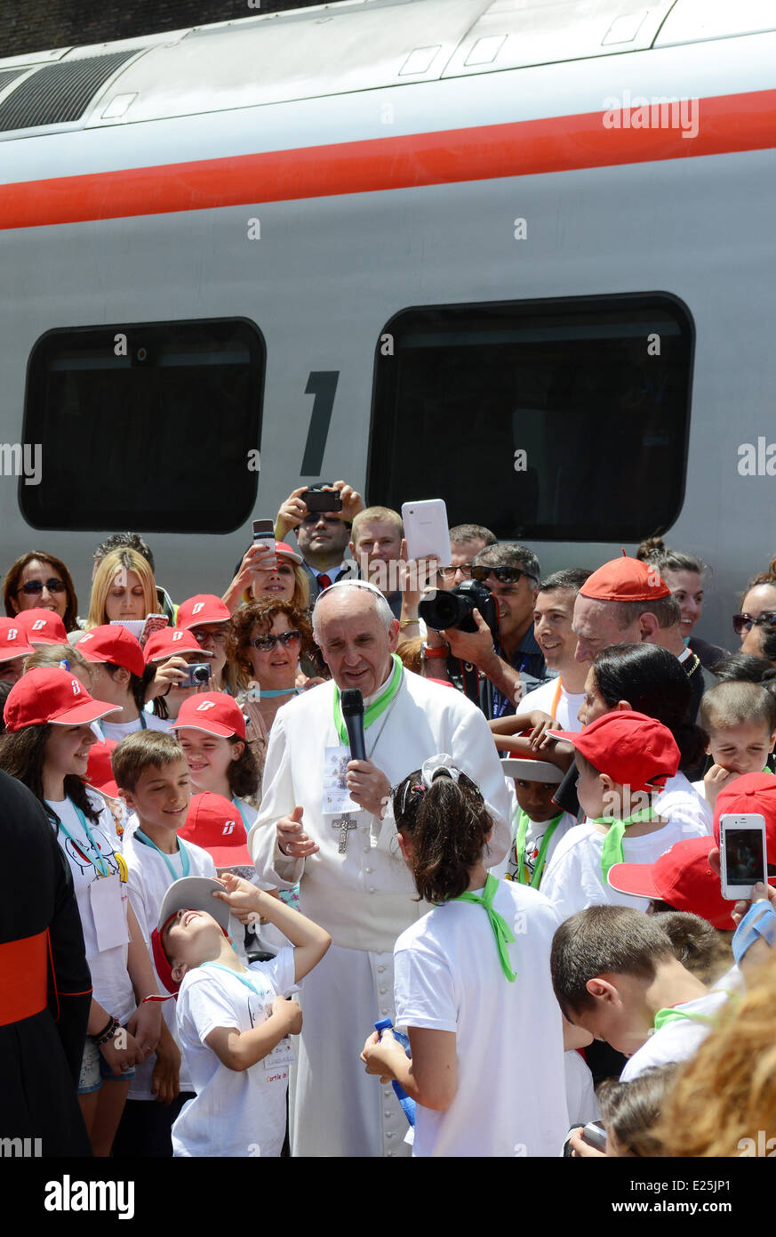 Pope Francis welcomes more than 250 children arriving at Vatican City ...