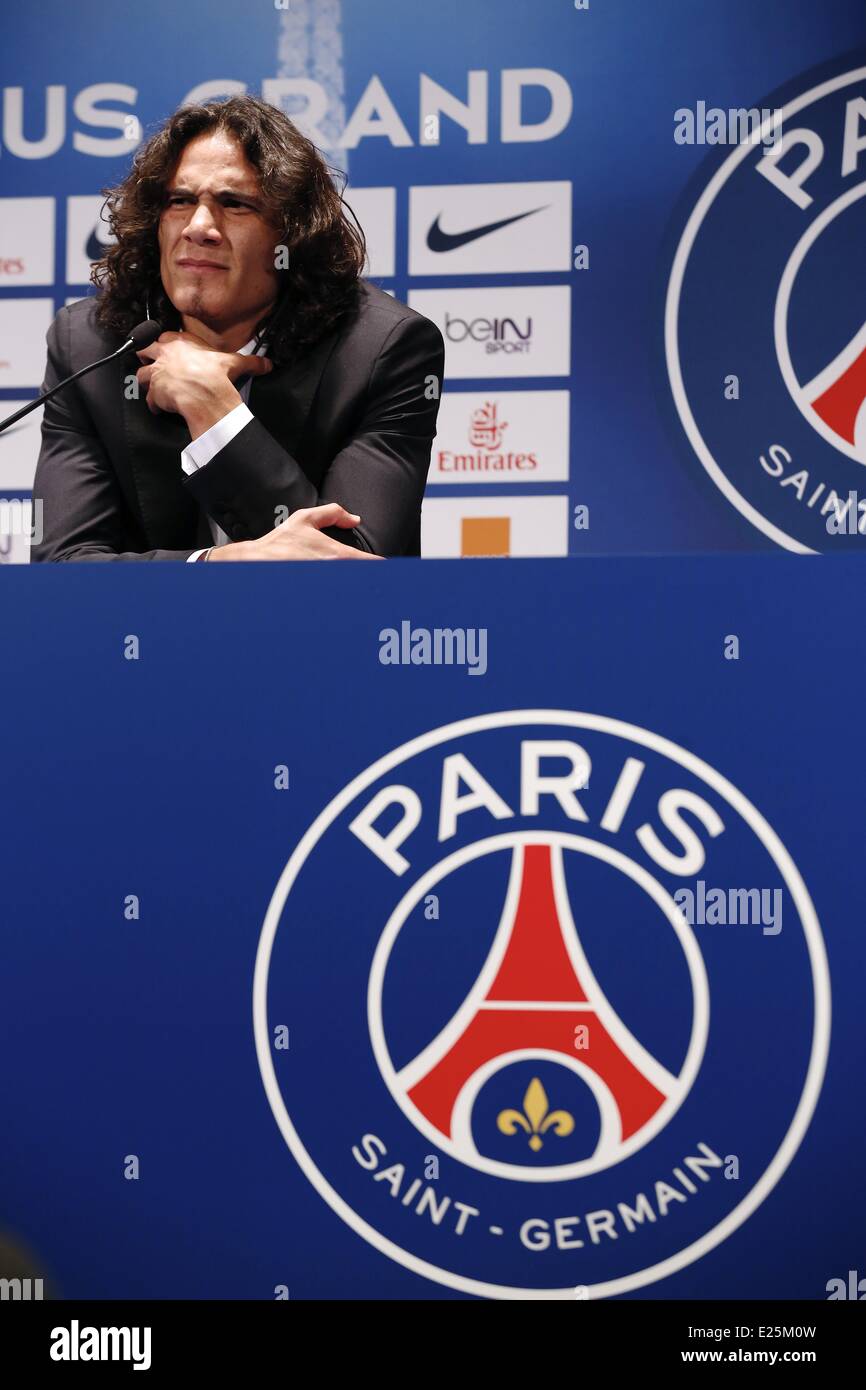 Press conference to announce Paris Saint Germain's newest signing ...