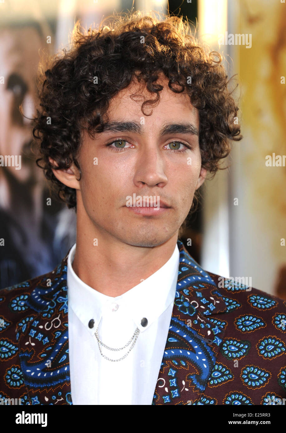 Robert Sheehan Mortal Instruments Set