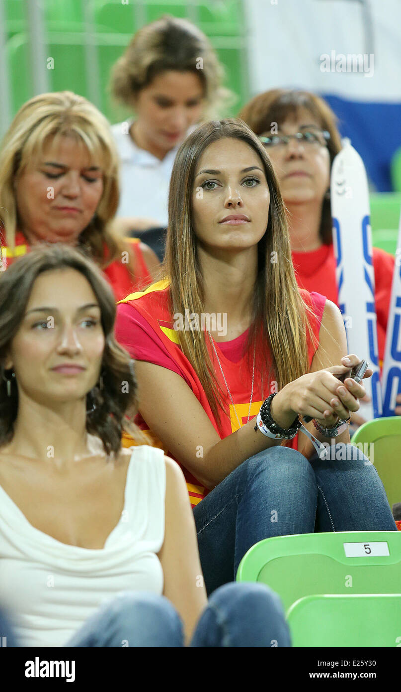 Former Miss Spain 2000 and Miss Universe contestant, Helen Lindes and ...