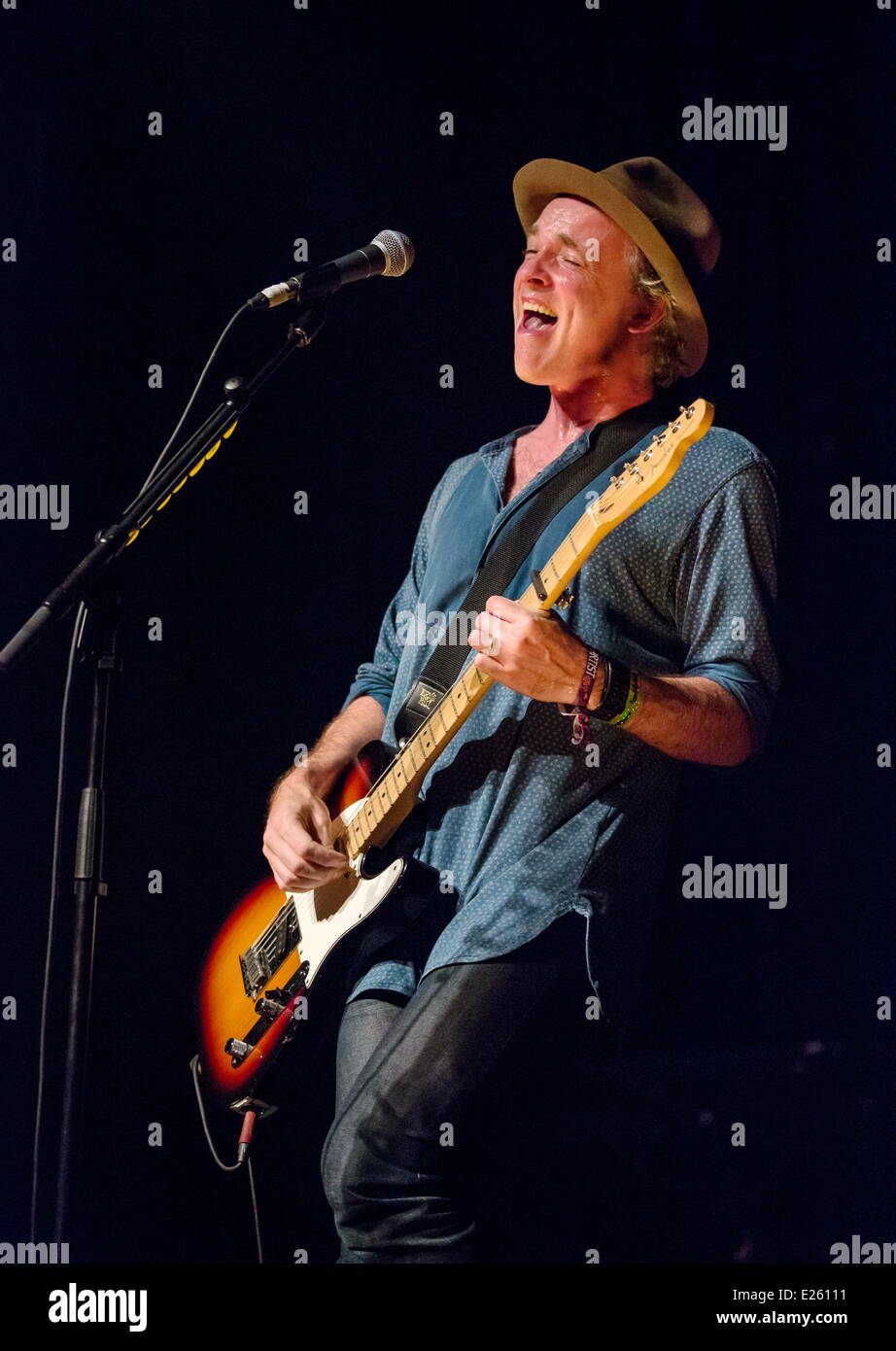 Fran healy hi-res stock photography and images - Alamy