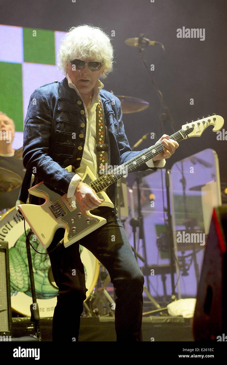 Ian hunter mott hi-res stock photography and images - Alamy