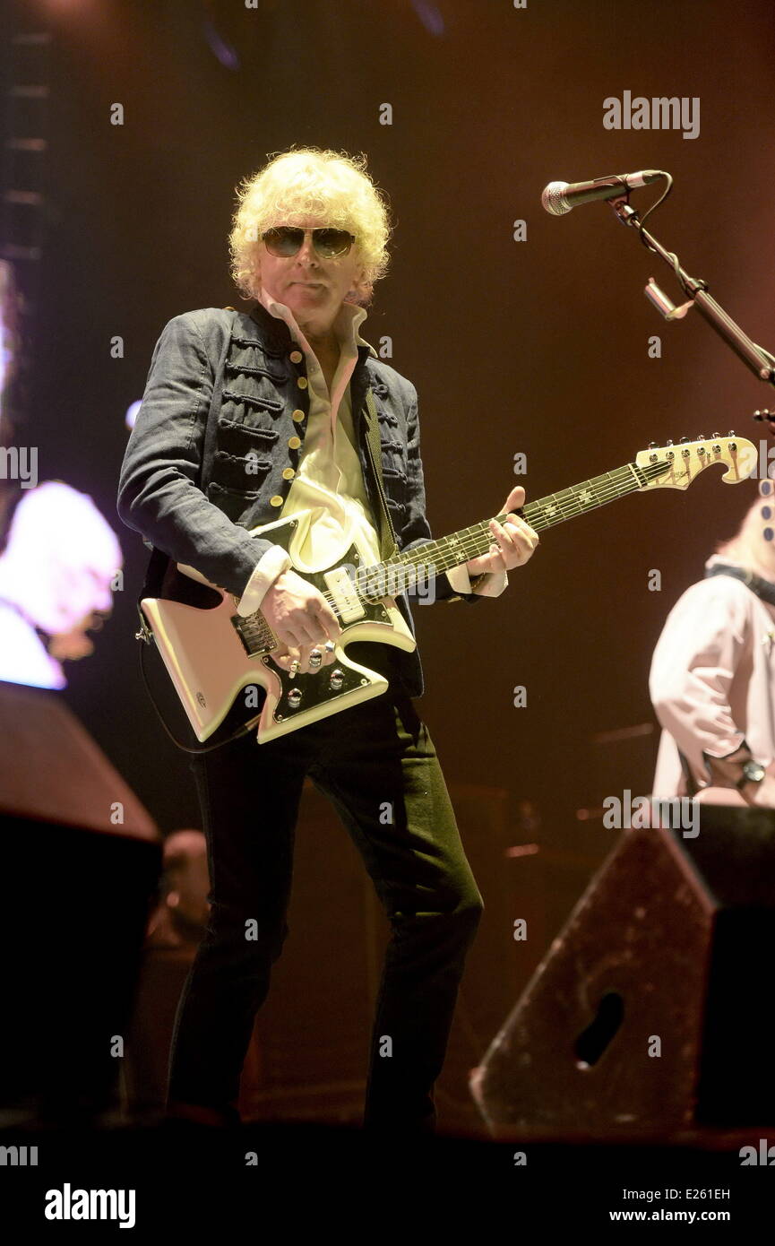 Ian hunter mott hi-res stock photography and images - Alamy