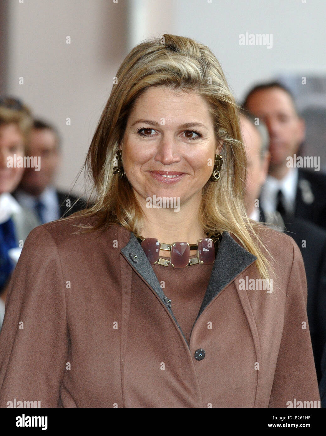 Princess Maxima of the Netherlands receives the first copy of the book ...