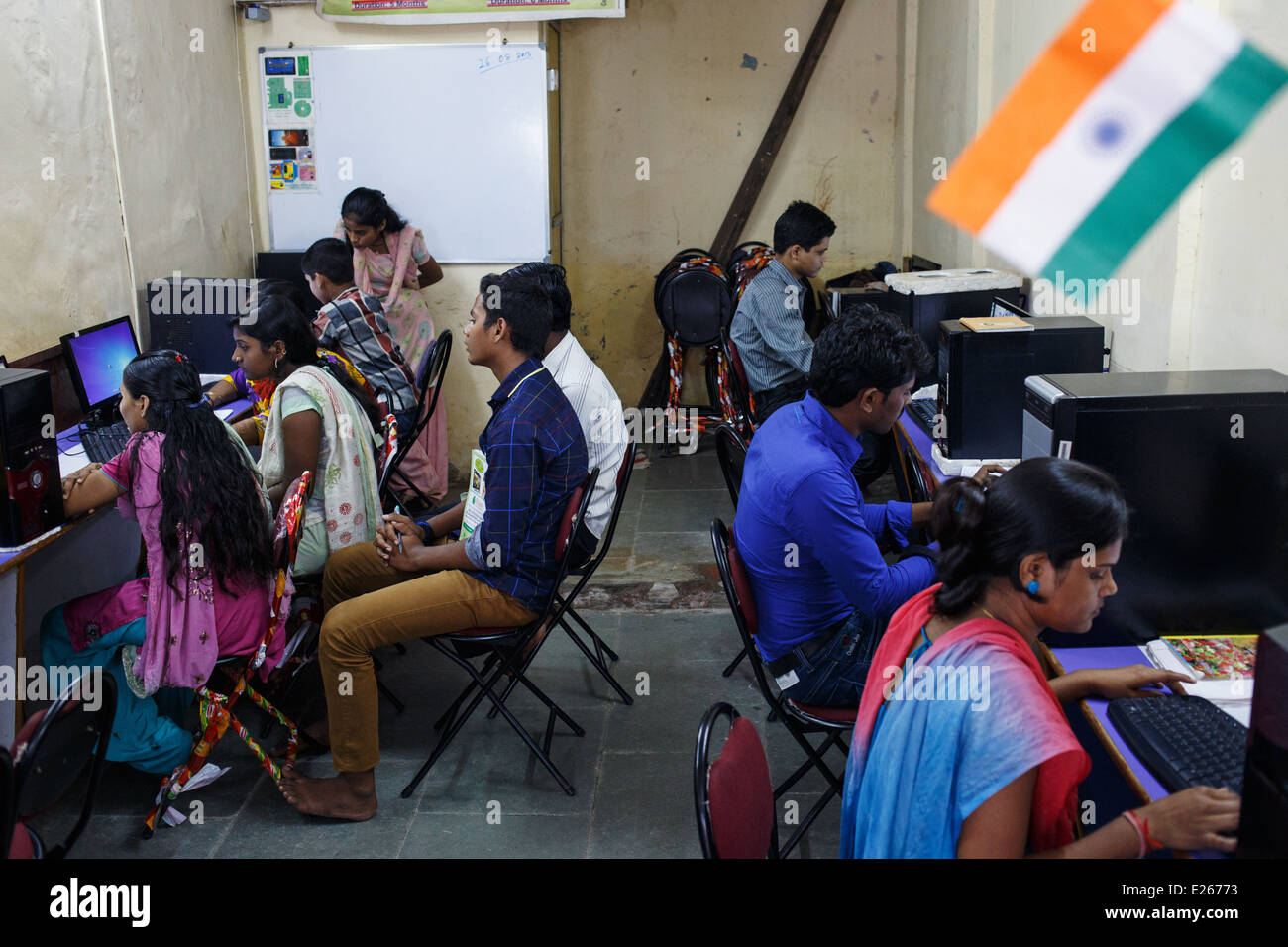 India classroom hi-res stock photography and images - Alamy