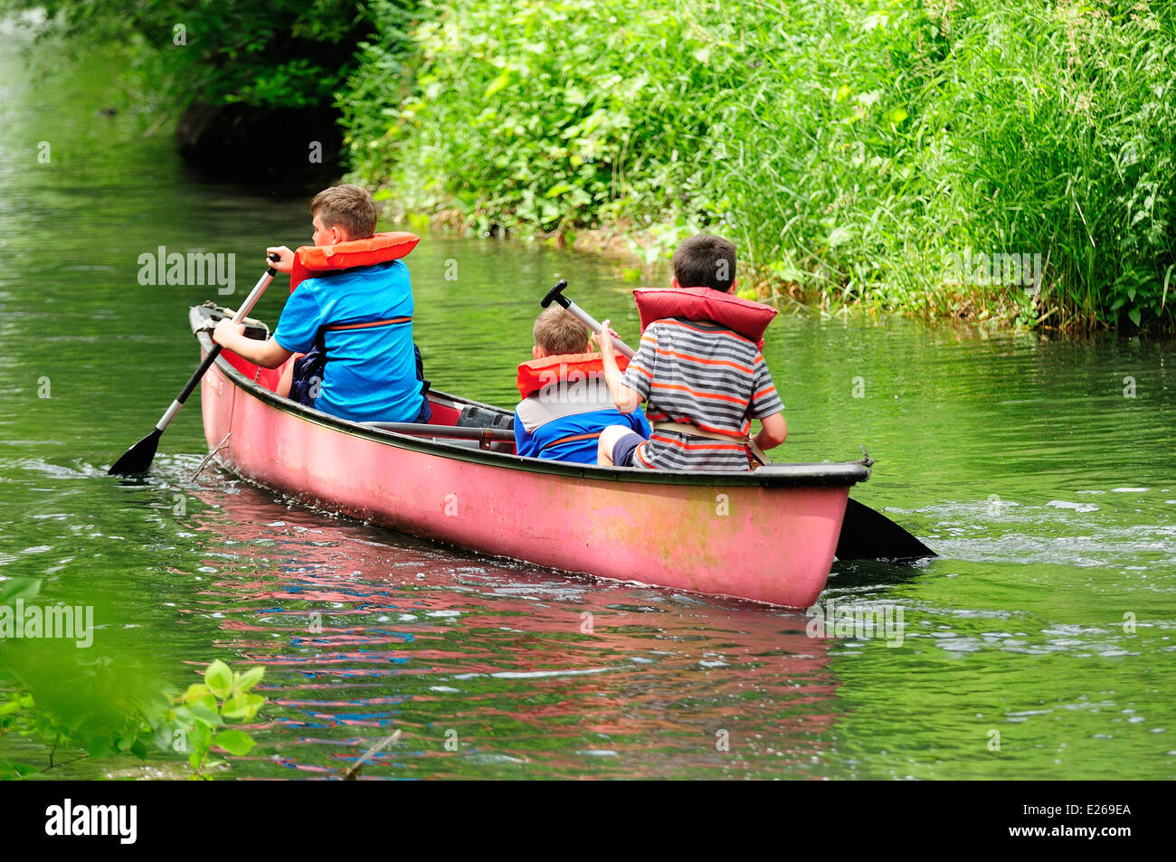 Learning canoe hi-res stock photography and images - Alamy