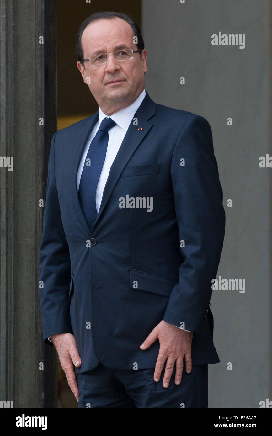 France's president Francois Hollande (R) and US vice-president Joe ...