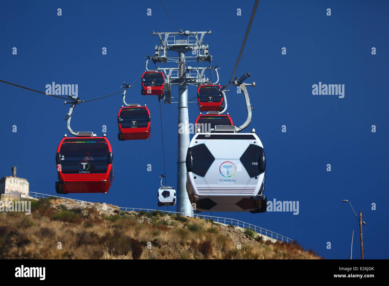 Modern cable car system la paz, bolivia hi-res stock photography and ...