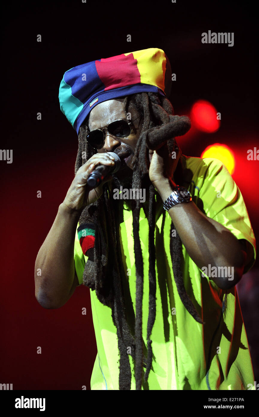 Steel Pulse performing Live in concert Featuring: Steel Pulse Where ...