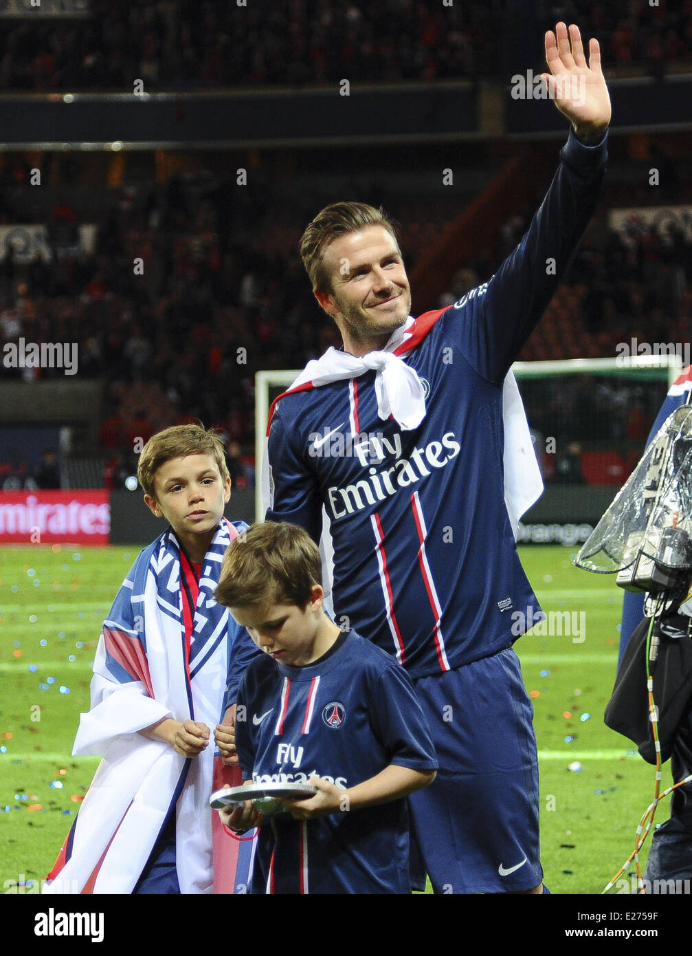 David Beckham last game in French L1 football match between Paris St ...