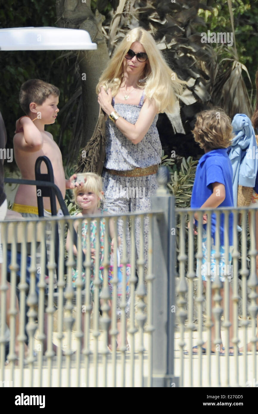Claudia Schiffer, Matthew Vaughn and their daughter Cosima Violet ...
