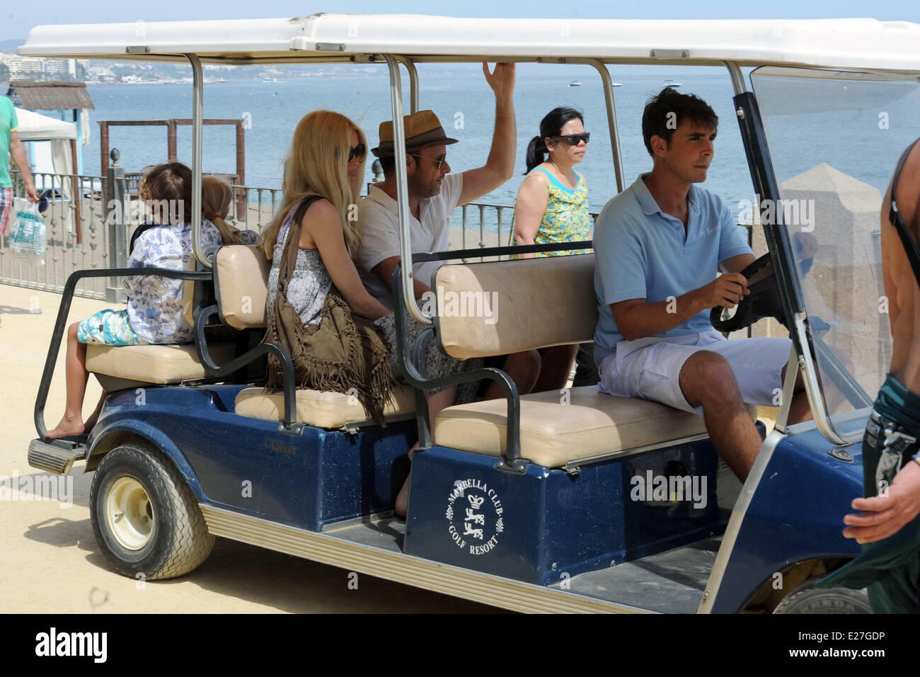Claudia Schiffer, Matthew Vaughn and their daughter Cosima Violet ...