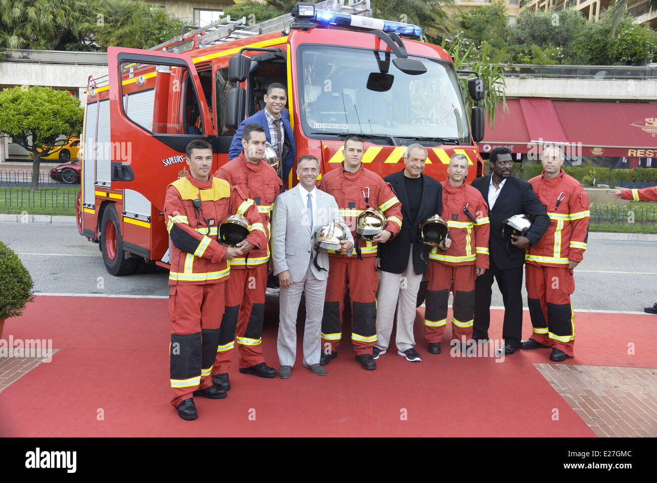Charlie Barnett, Eamonn Walker and David Eigenberg at the 'Chicago Fire ...
