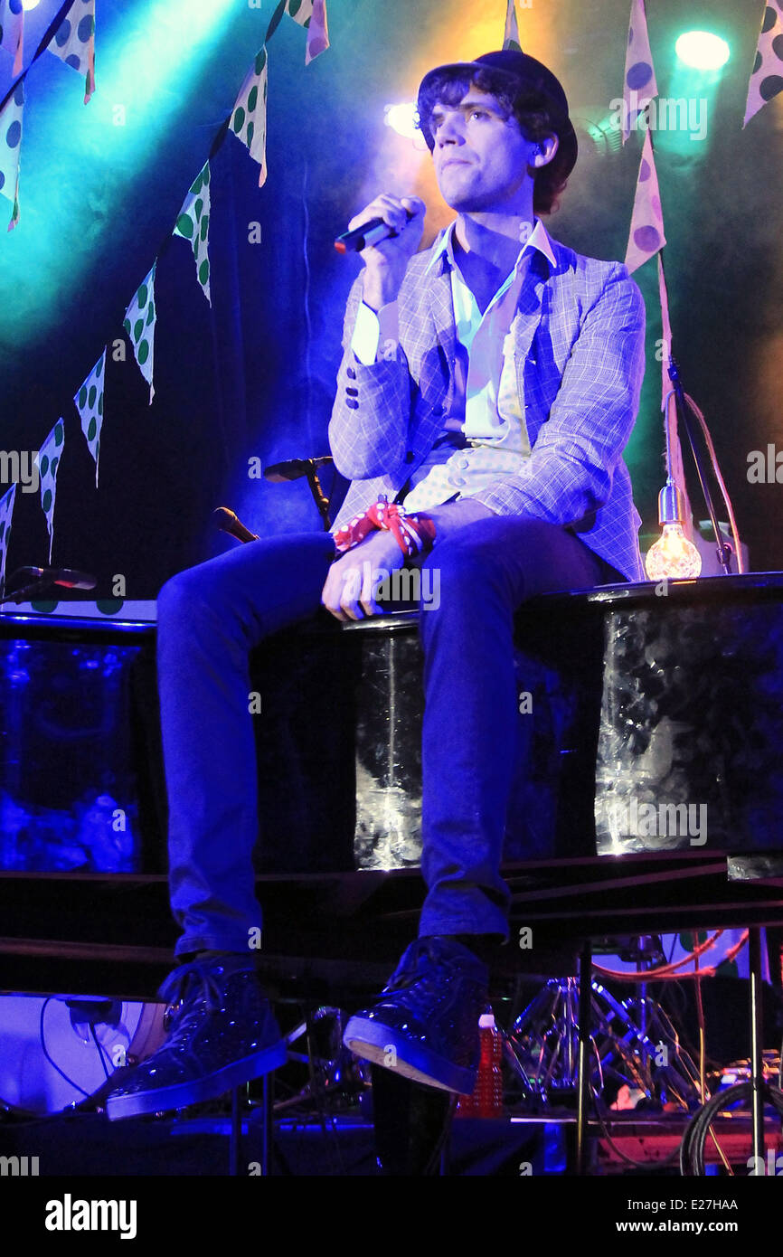 Singer Michael Holbrook Penniman "Mika" performing in concert at La ...