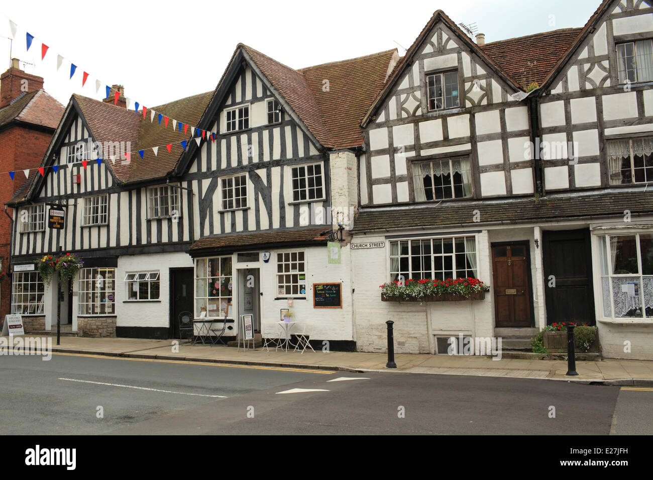 Alcester high street hi-res stock photography and images - Alamy