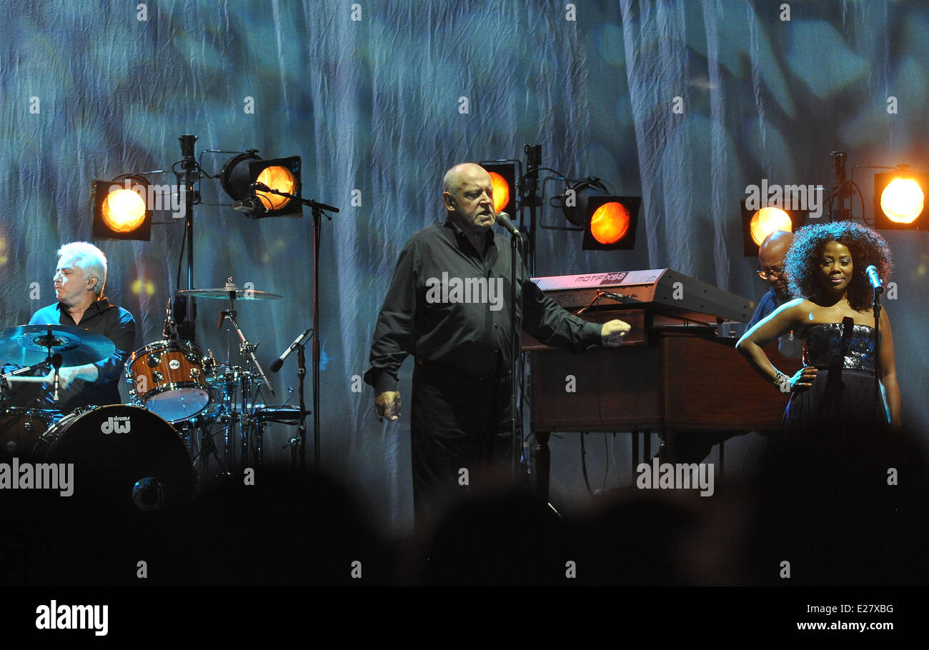 Joe Cocker performs in concert held at the Roman Amphitheatre ...