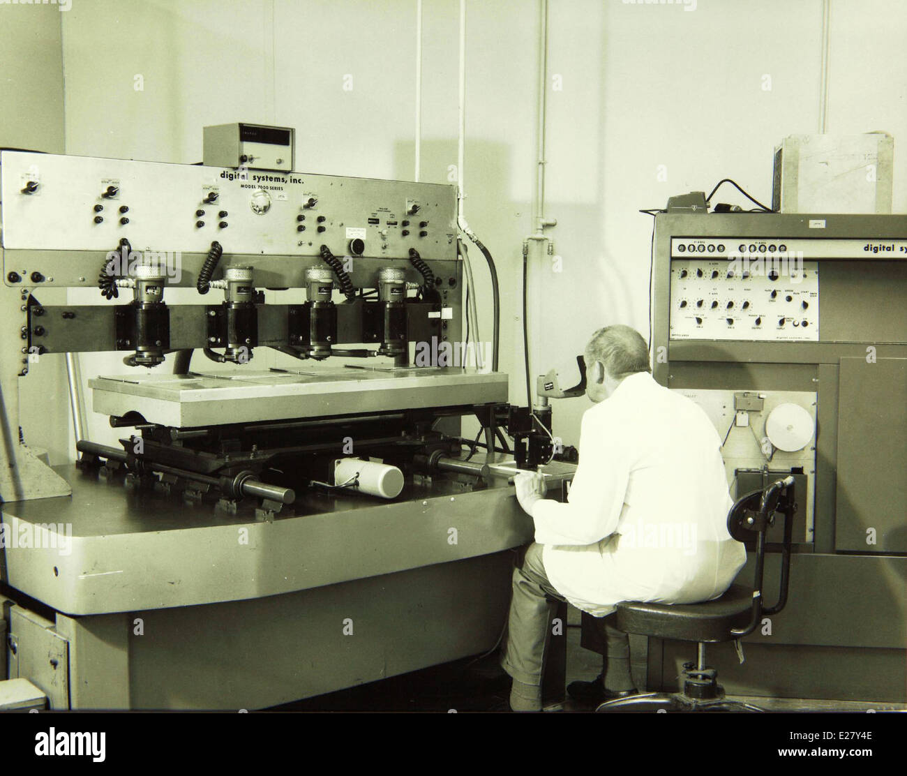 1960s lab equipment hi-res stock photography and images - Alamy