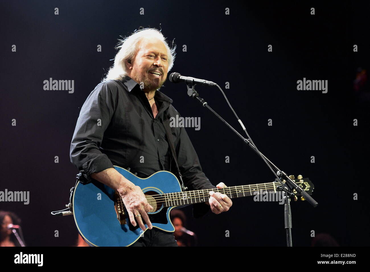 BARRY GIBB performing live on Mythology The Tour at the O2 Arena ...