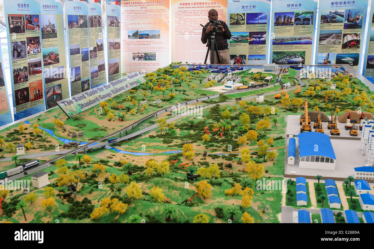 Sand table briefing hi-res stock photography and images - Alamy