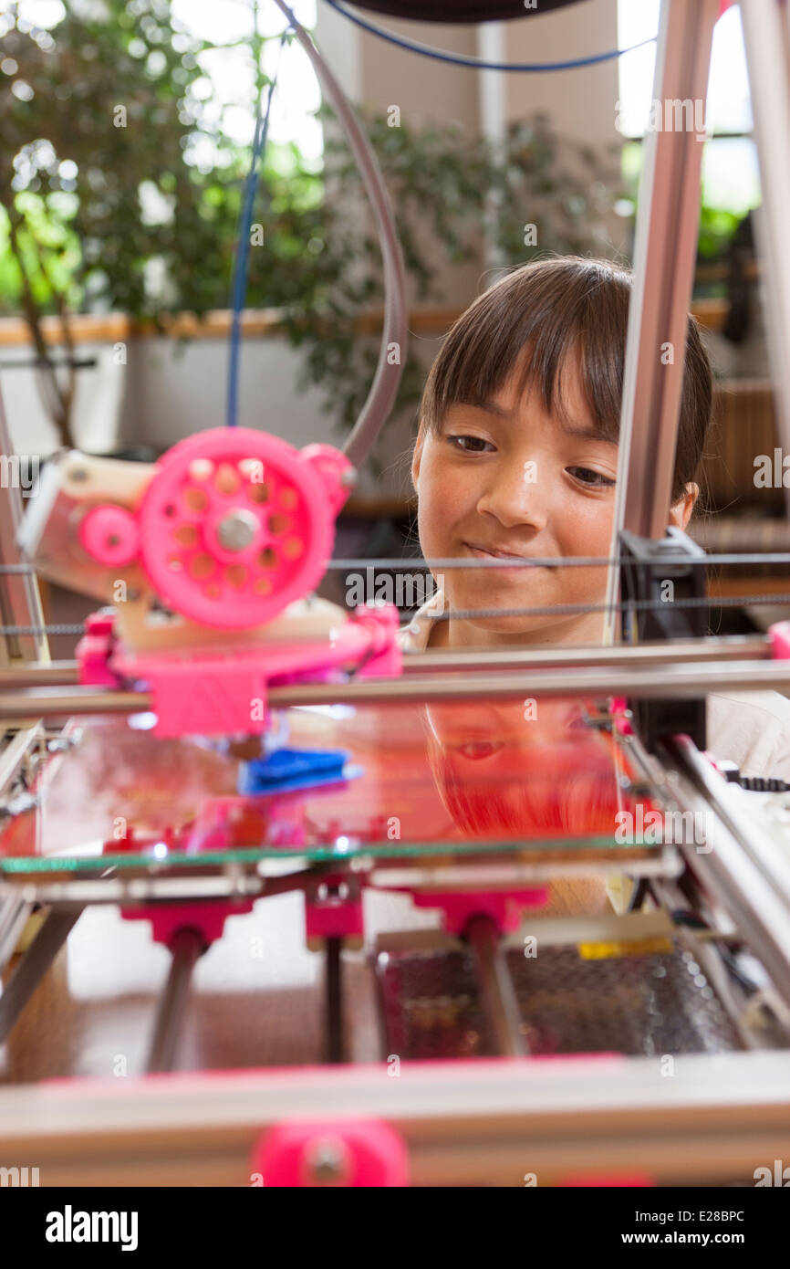 Learning about the 3D printer Stock Photo - Alamy