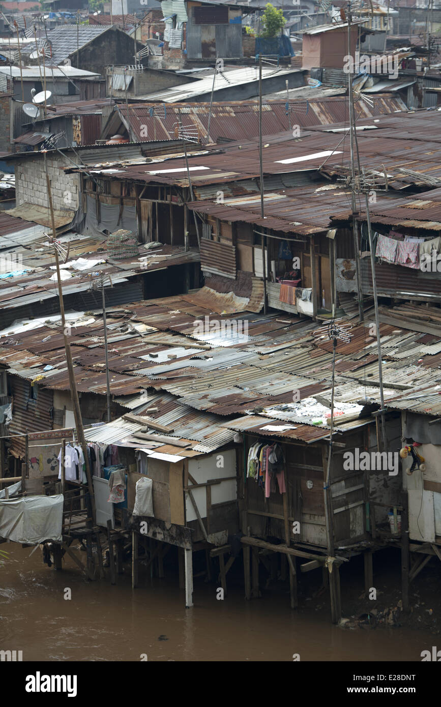Area with shacks hi-res stock photography and images - Alamy