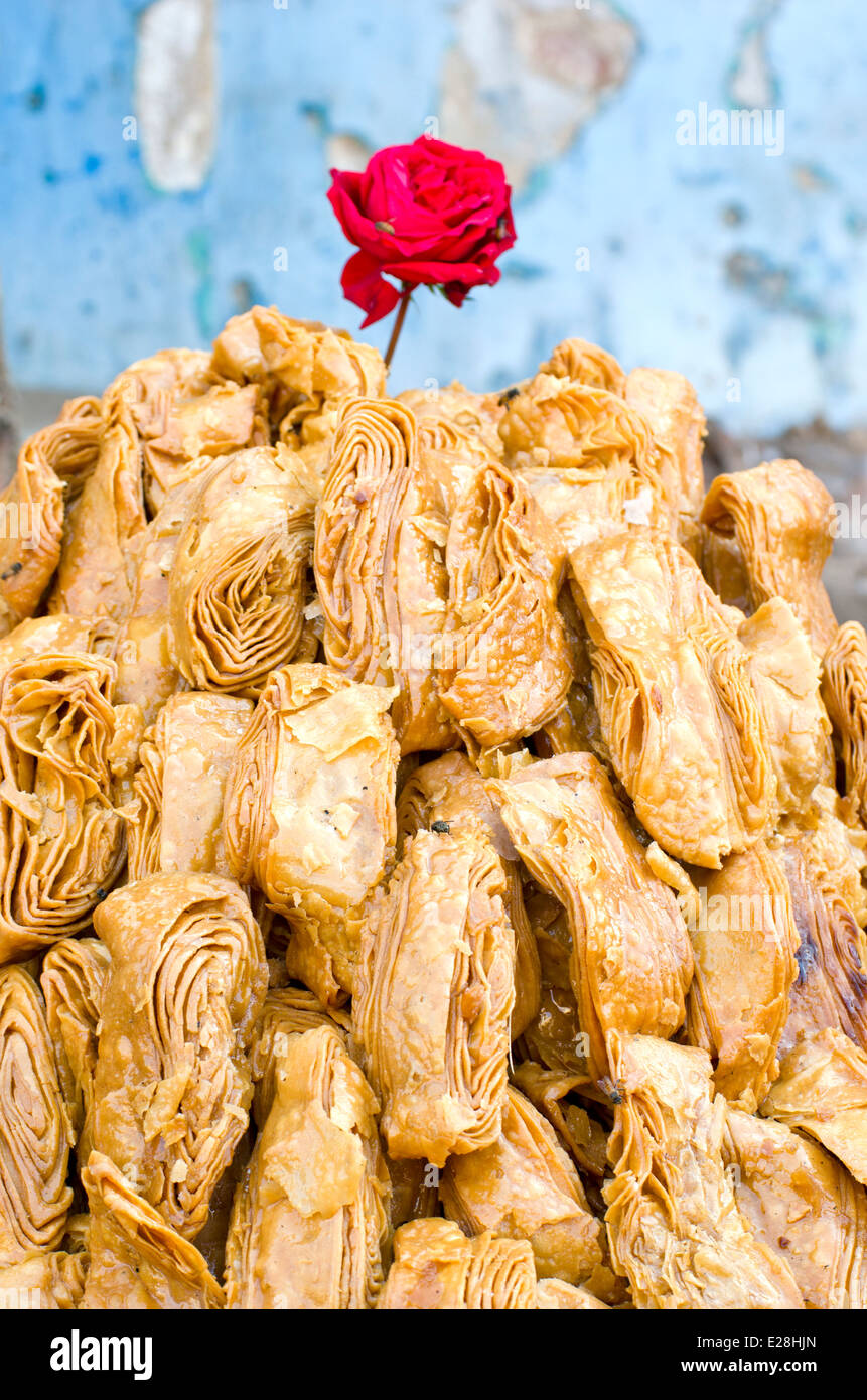 Puri cake hi-res stock photography and images - Alamy