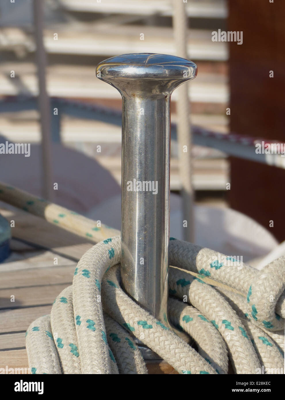 Rope pin hi-res stock photography and images - Alamy