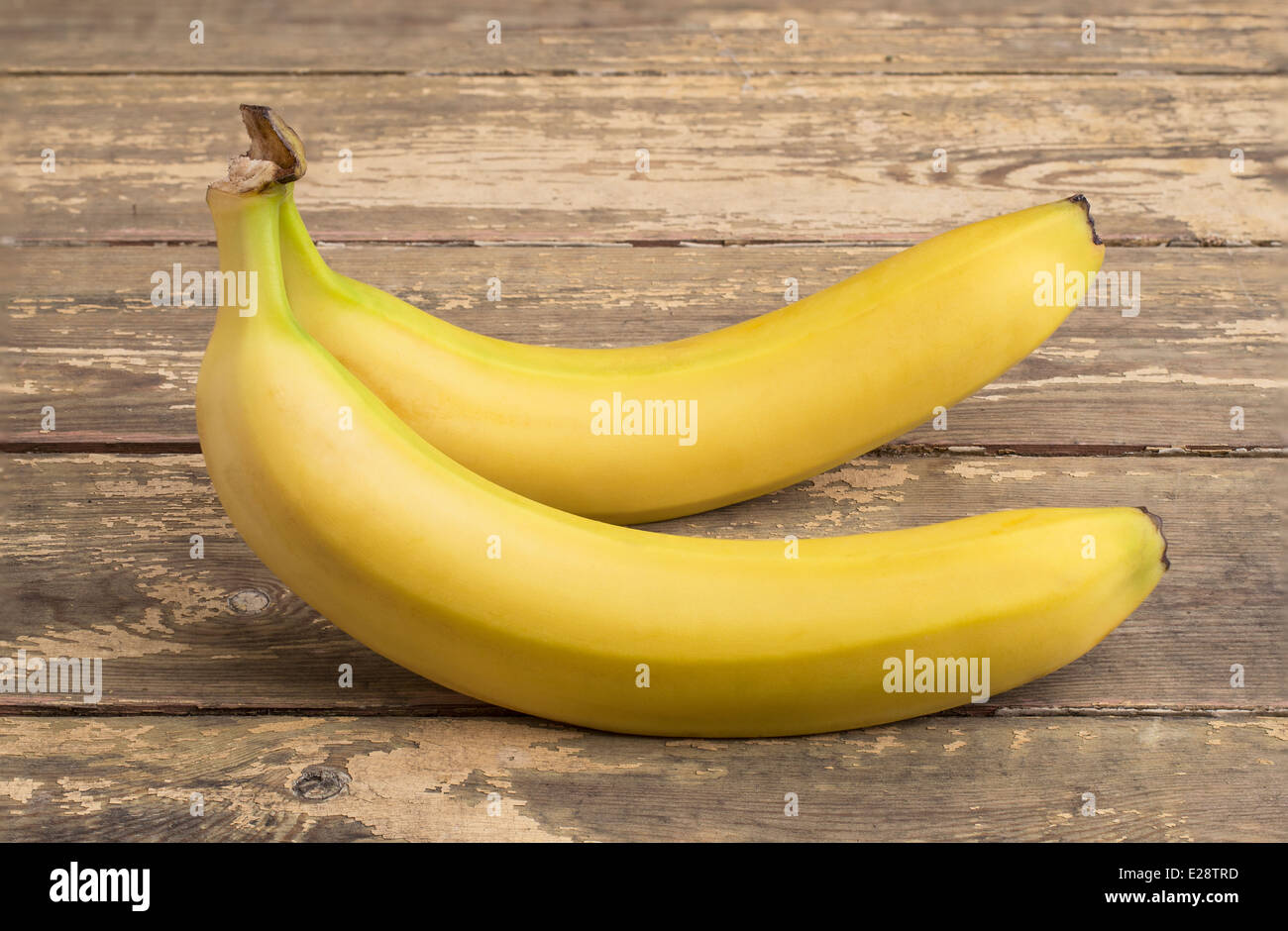 Two bananas hi-res stock photography and images - Alamy