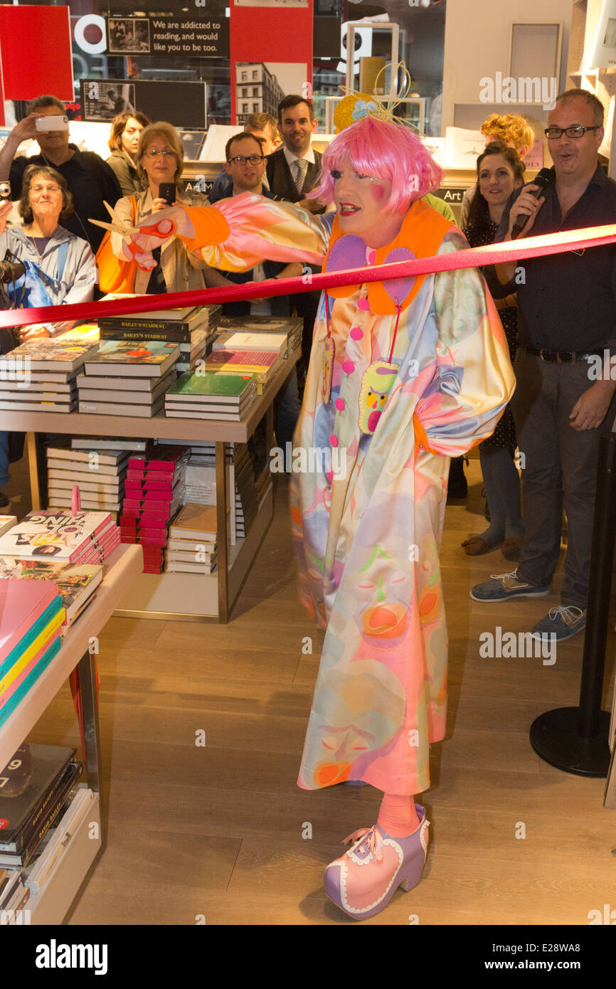 English artist Grayson Perry opens the Art Department of the new Foyles ...