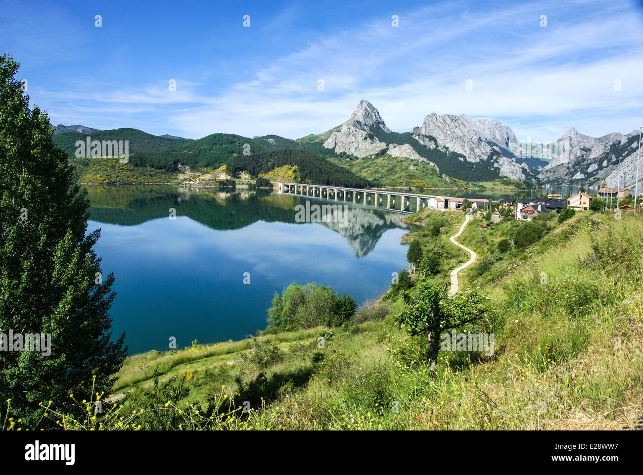 Riaño castilla y león hi-res stock photography and images - Alamy