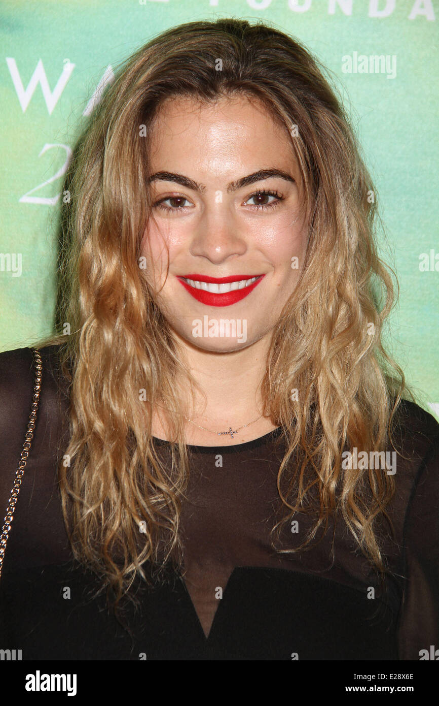 New York, New York, USA. 31st Dec, 2000. DJ/model CHELSEA LEYLAND ...