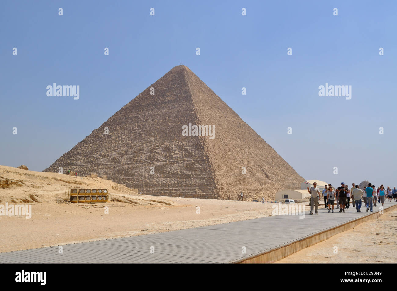 Pyramid giza egypt hi-res stock photography and images - Alamy