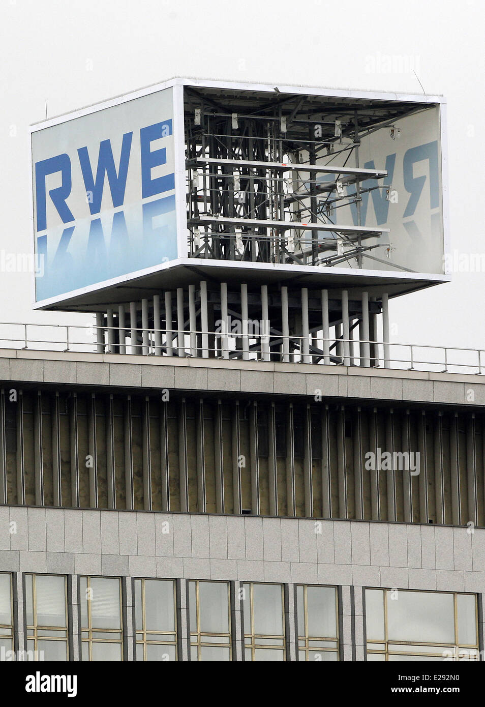 Essen, Germany. 17th June, 2014. Two of the four giant panes of glass ...