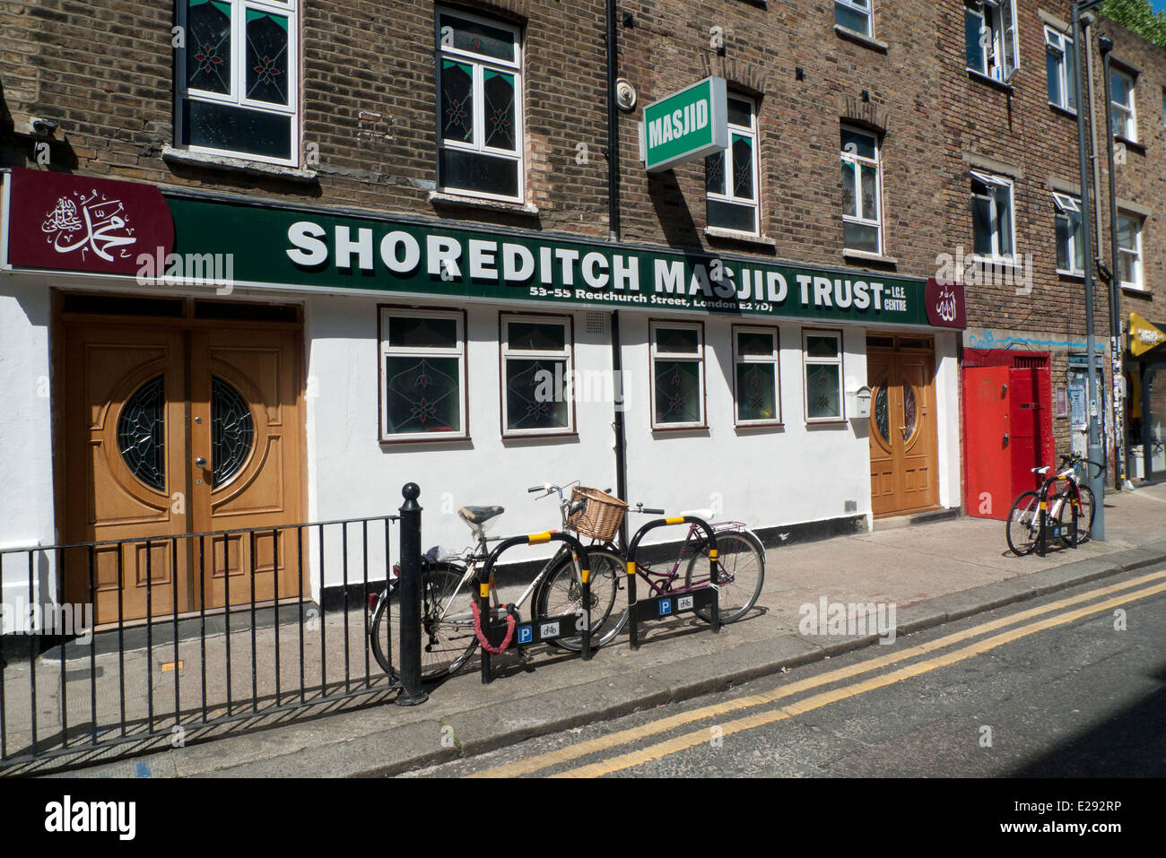 The Shoreditch Masjid Trust Mosque on Redchurch Street in Shoreditch ...