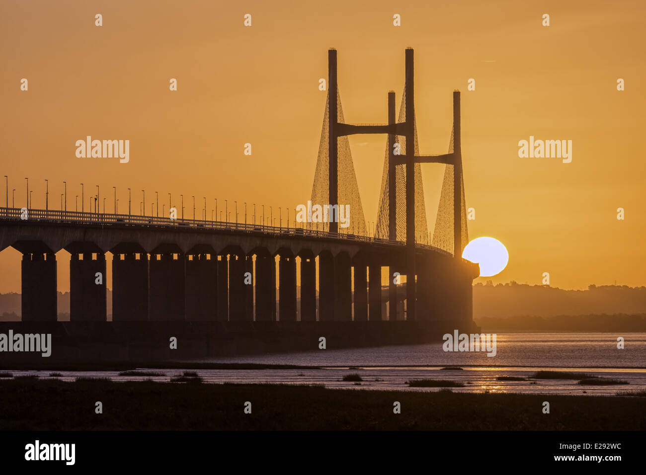 Bridges across river severn hi-res stock photography and images - Alamy
